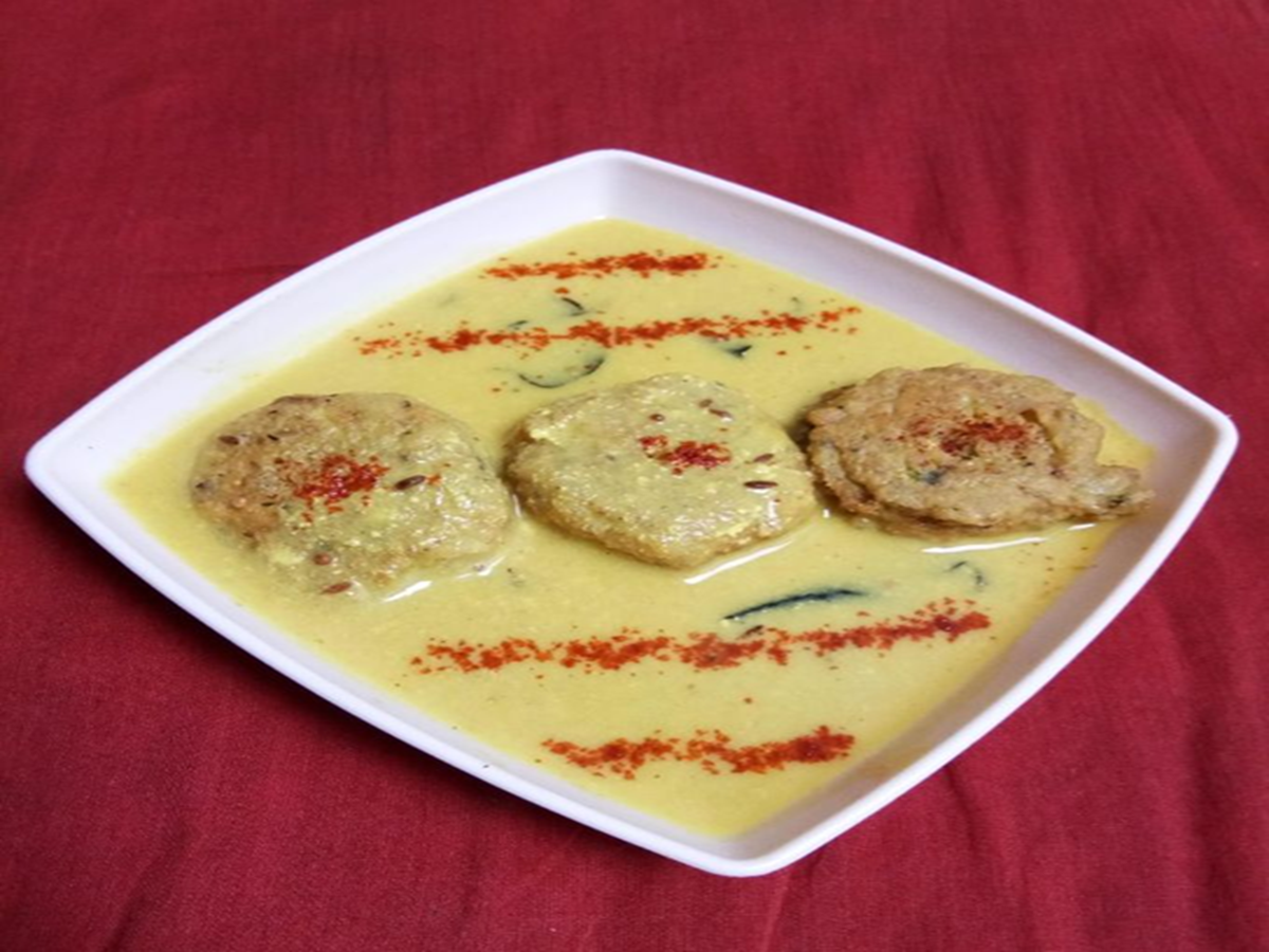 Urad Dal Kadhi Recipe: How to make Urad Dal Kadhi? Learn the easy ...
